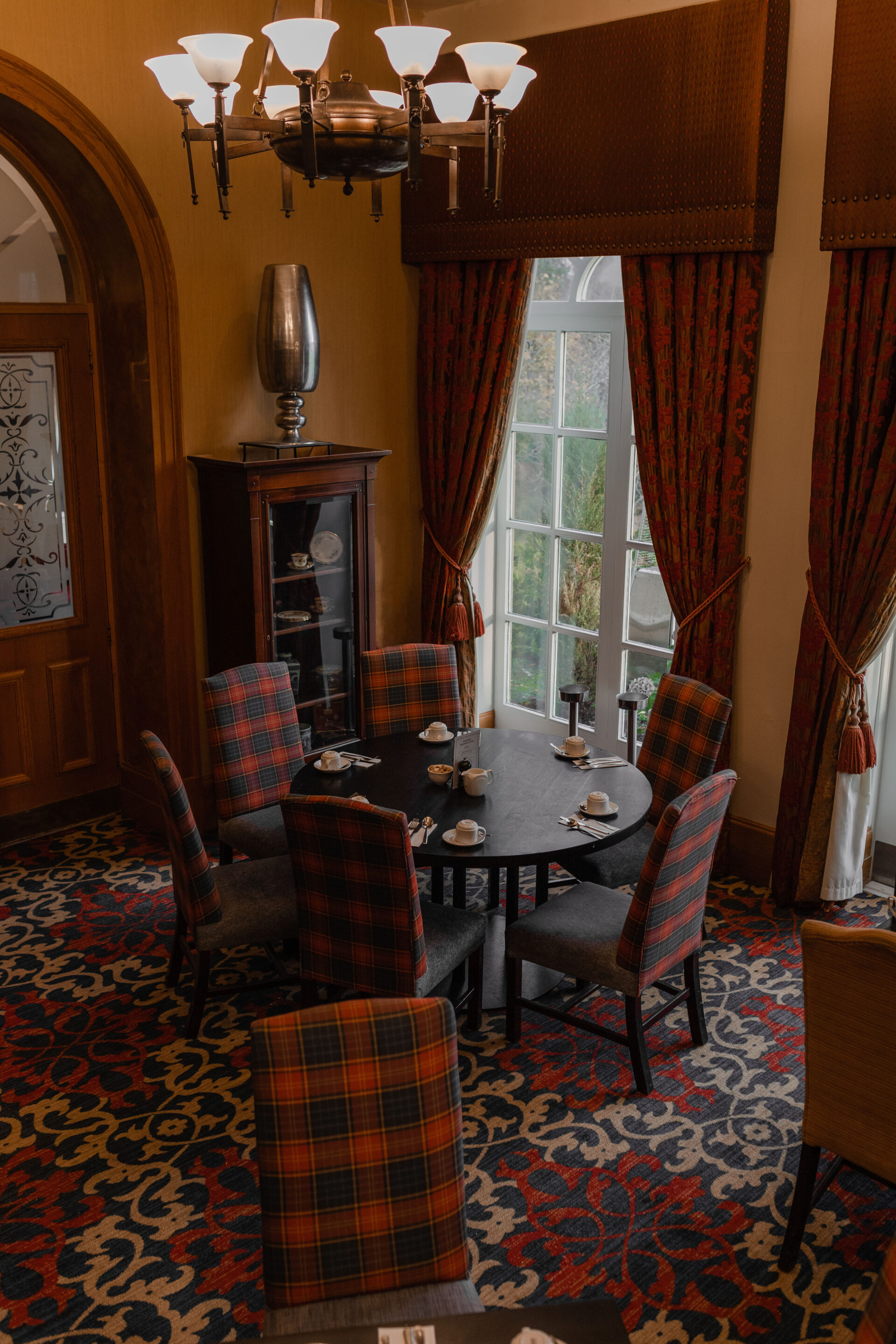 HOTEL REVIEW: DALMAHOY HOTEL & COUNTRY CLUB EDINBURGH